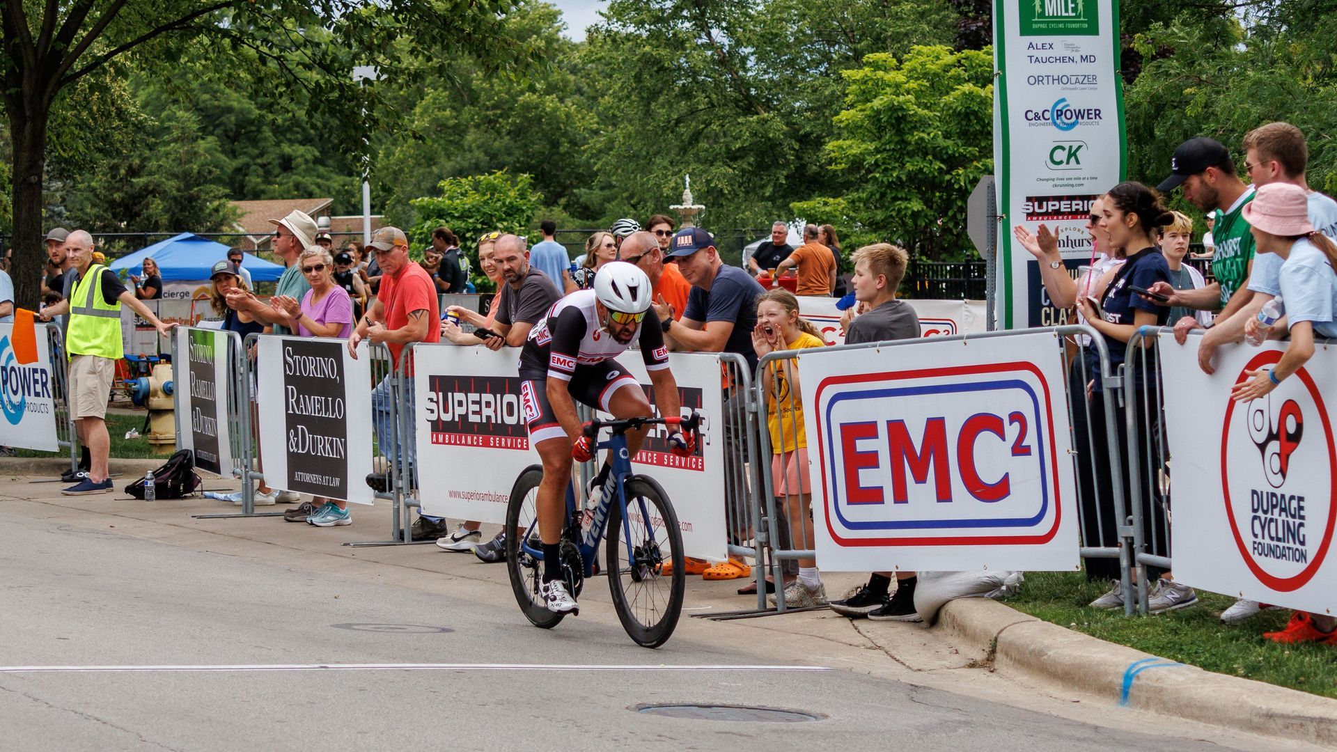 Elmhurst Cycling Classic Spectators