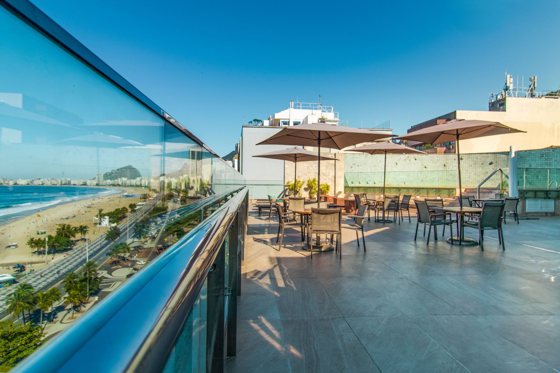 Galeria l Arena Leme Hotel