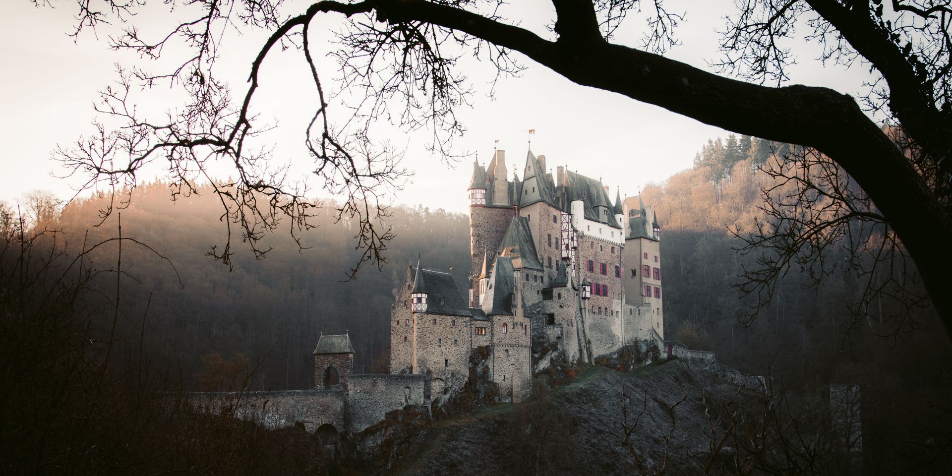 Top 5 Spooky Destinations of Europe