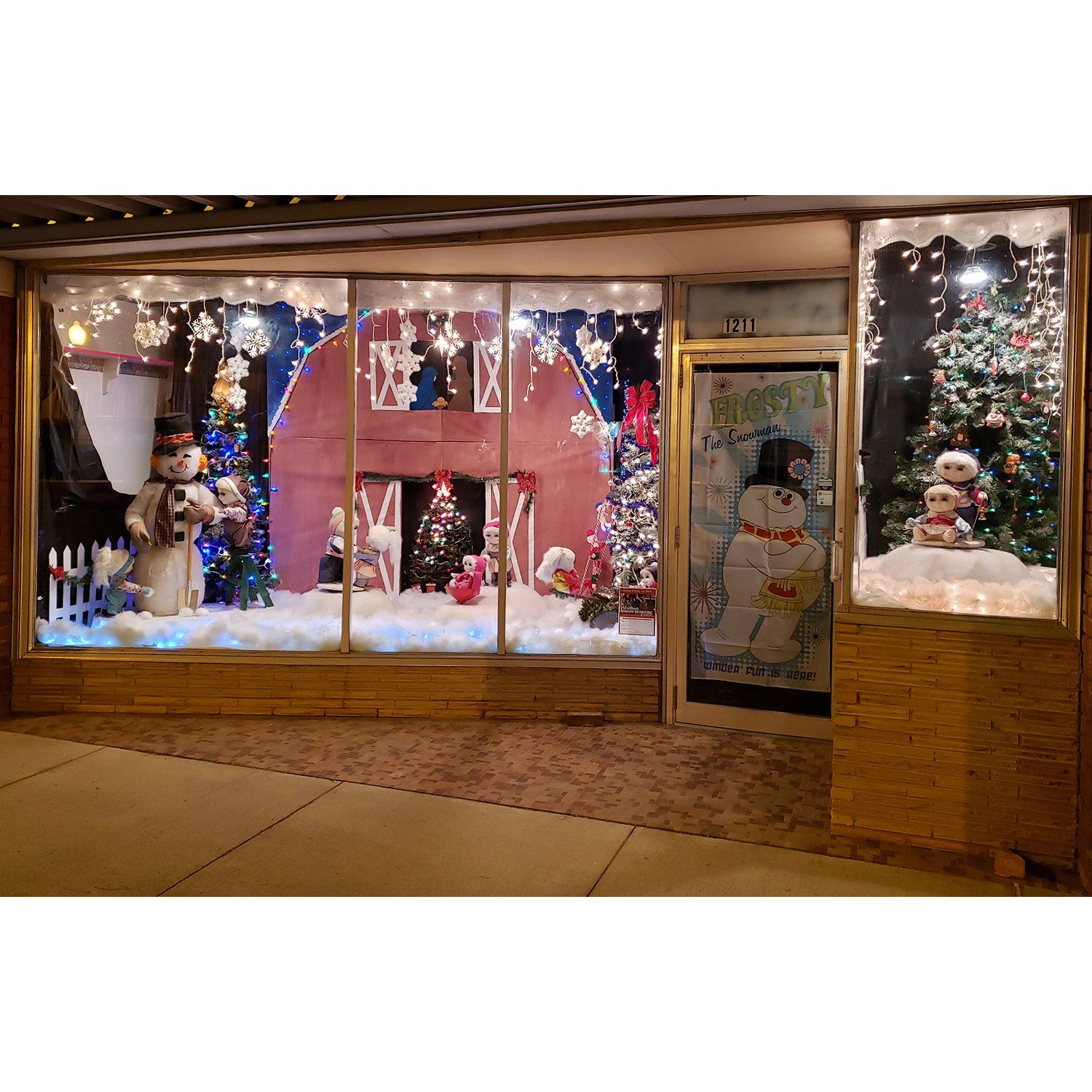 2020 Christmas Window Displays
