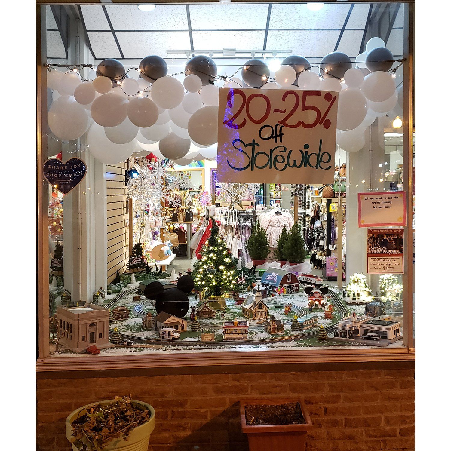 2020 Christmas Window Displays