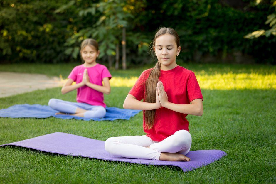 15 Reasons Your Kids Should Be Meditating