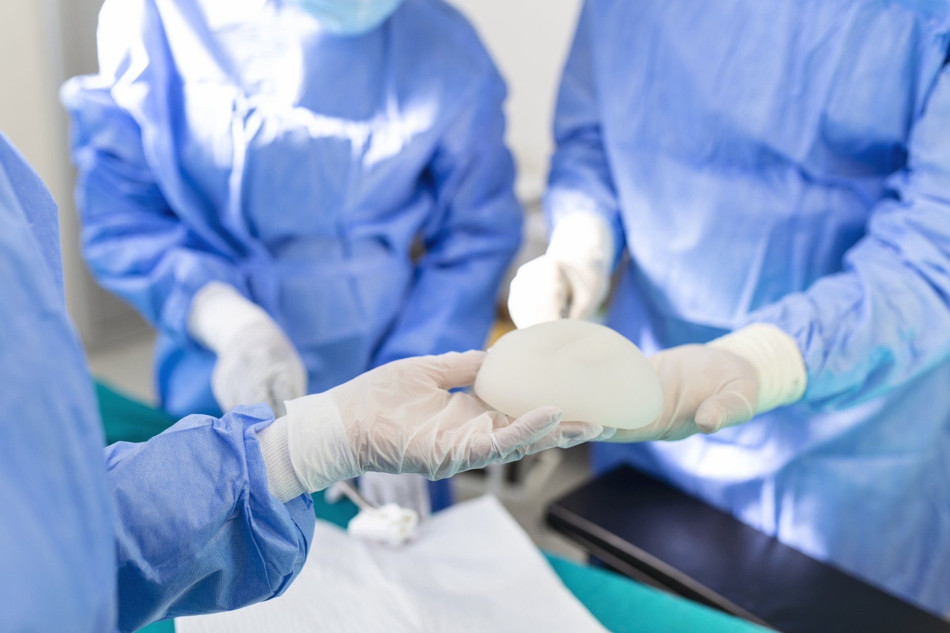 Como funciona a mamoplastia de recuperação rápida