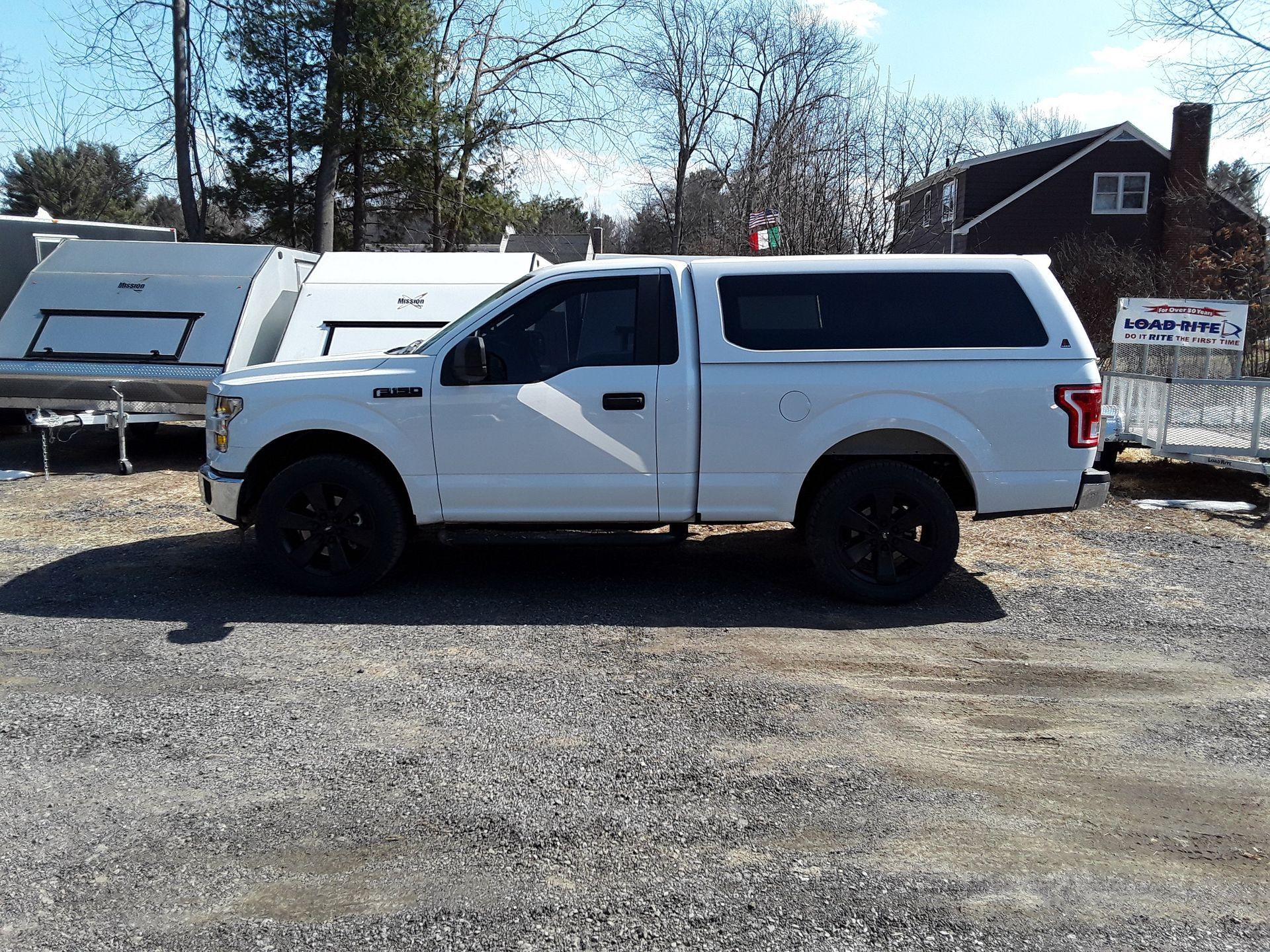 LEER 100XQ Sport Truck Cap | Mastercraft Truck Caps | Leominster, MA