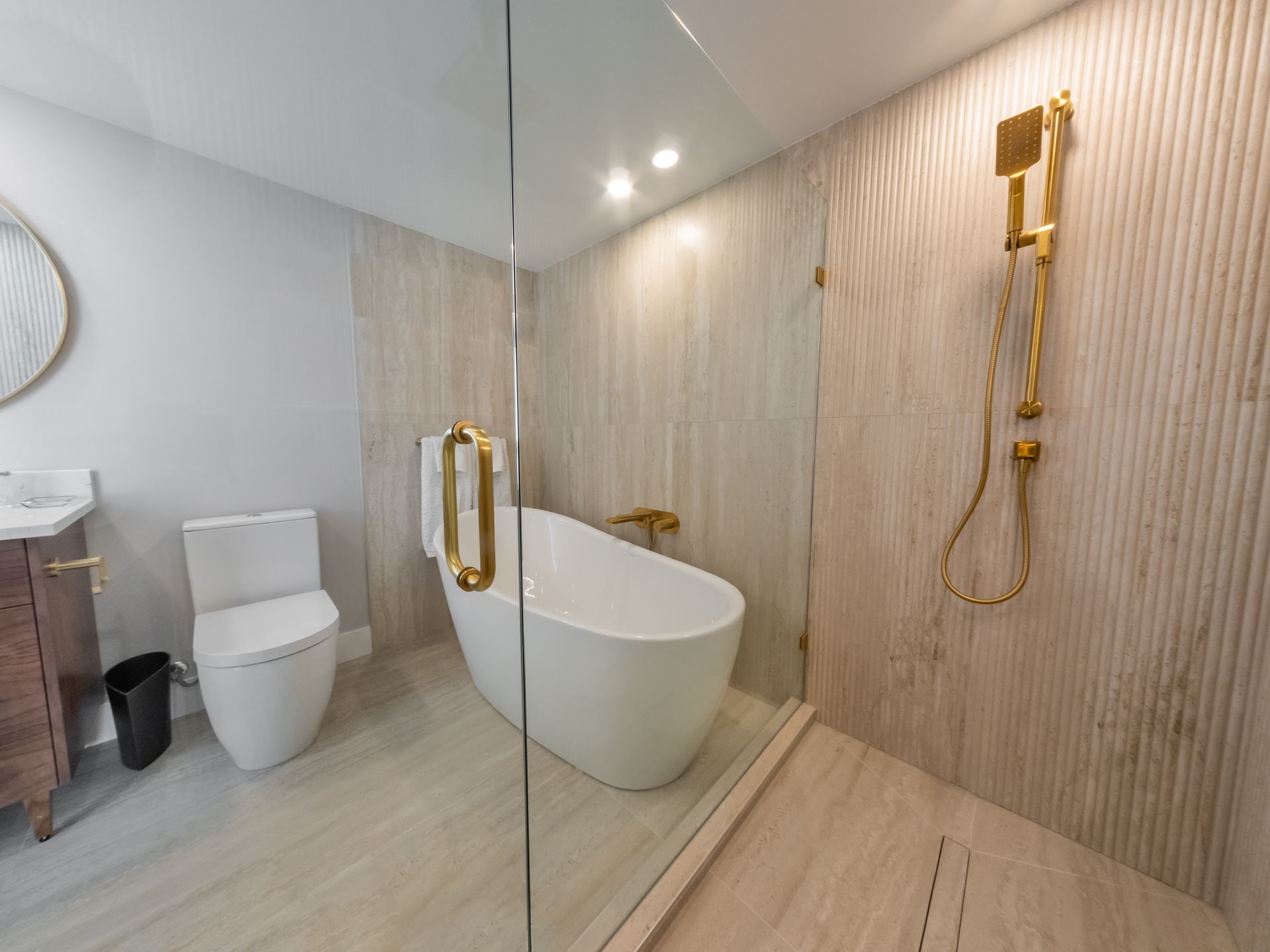 1383 MARINASIDE CRESCENT | Condo Renovation | Rodrozen Design + Build