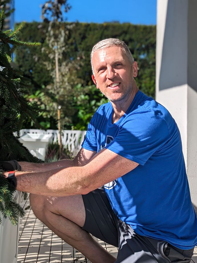 ABOUT OUR TEAM | Rodrozen Design + Build | Vancouver BC