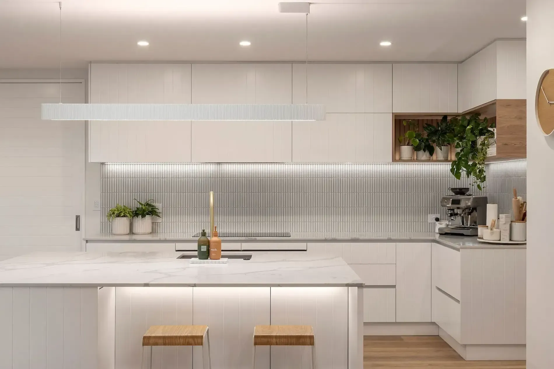 Handleless Kitchens: Effortless Elegance or Design Dilemma?