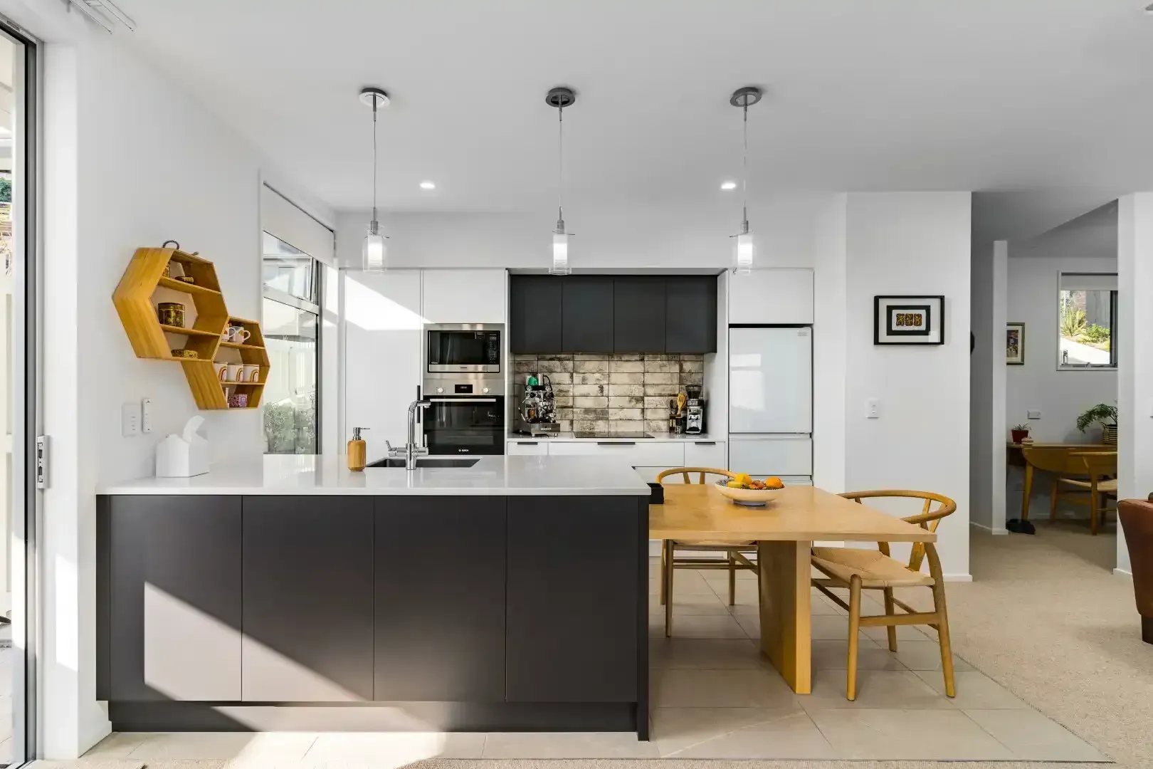 What to Expect in First Meeting with a Kitchen Designer?