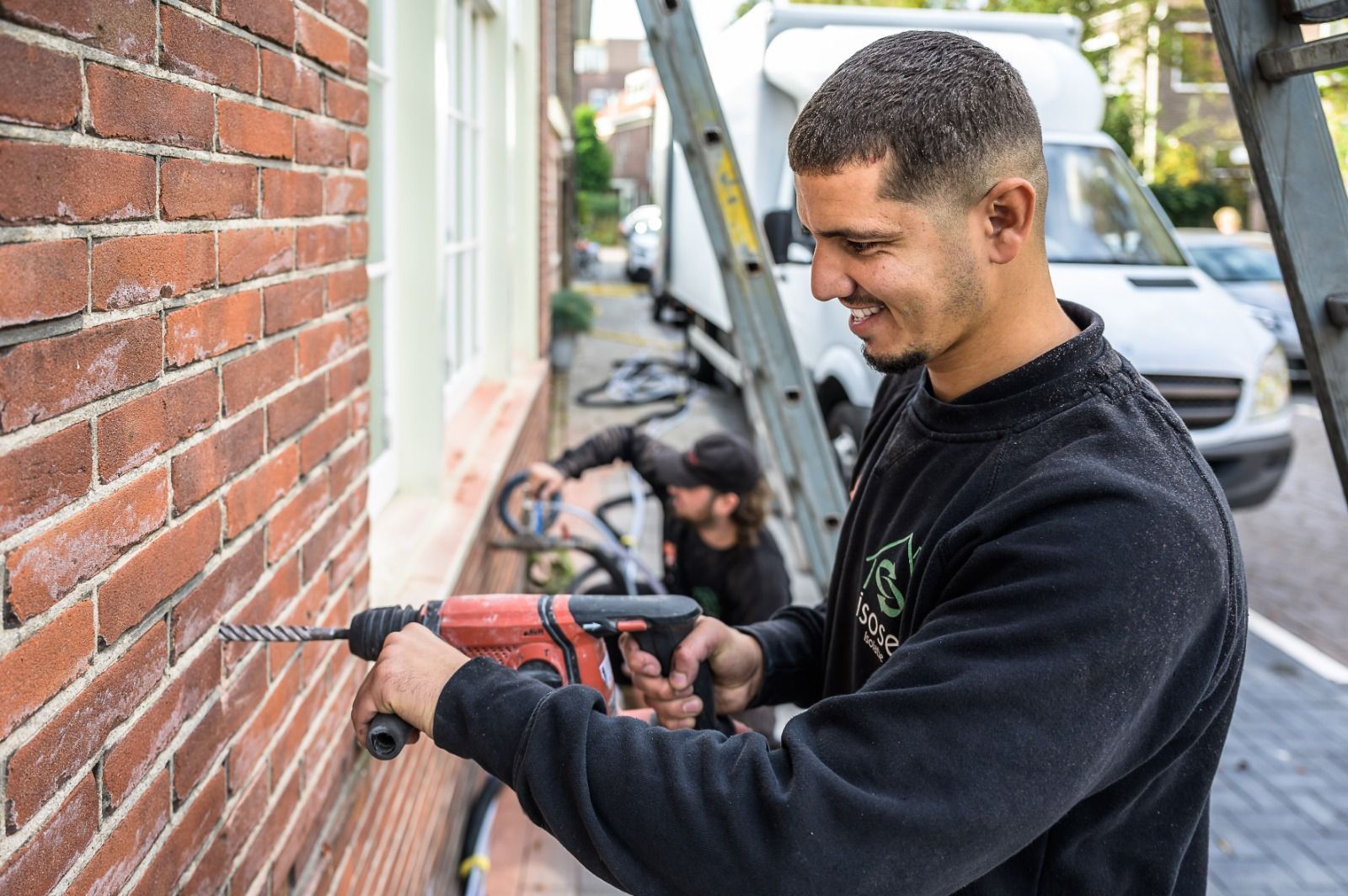 Besparing spouwmuurisolatie | Besparen met ISOSEL spouwisolatie