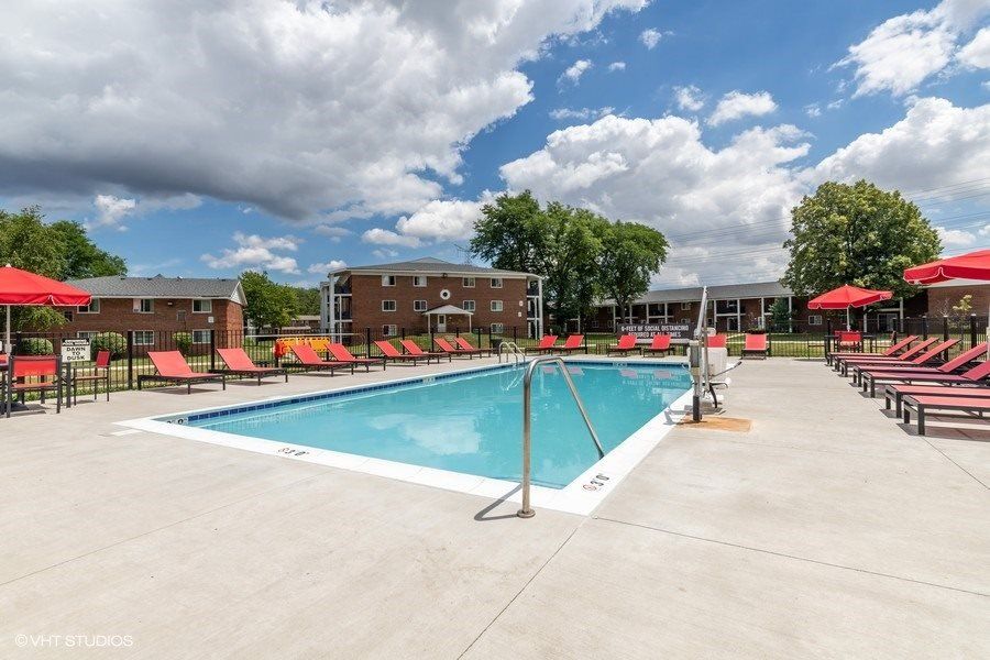 Mount Prospect Greens Apartments - Mt Prospect, Illinois