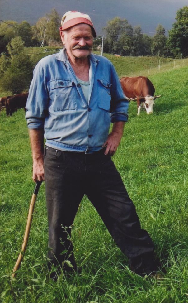 Necrologi e Affissioni | Biella | Onoranze funebri Giglio Tos & Cattai