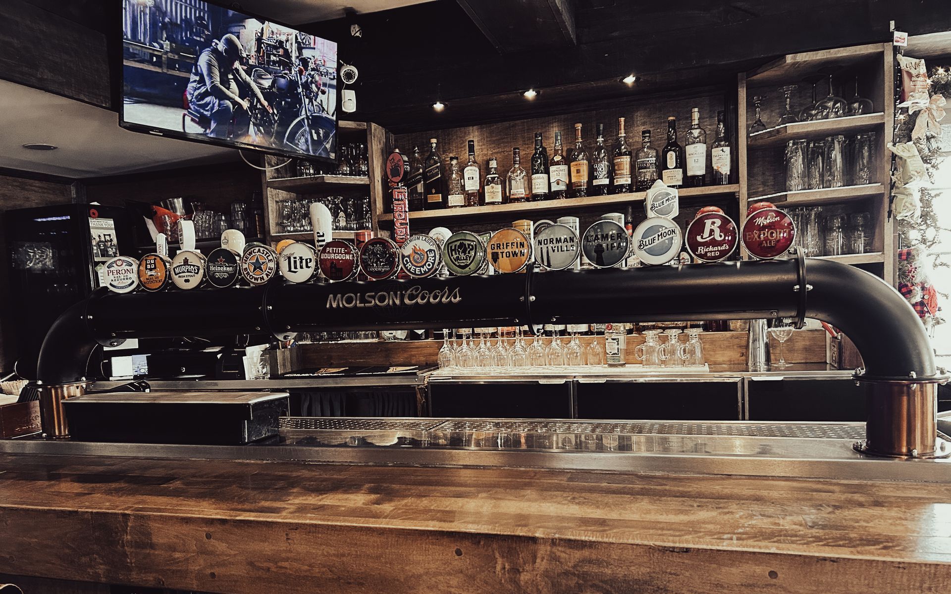 Kelly's Orchard Pub & Grill