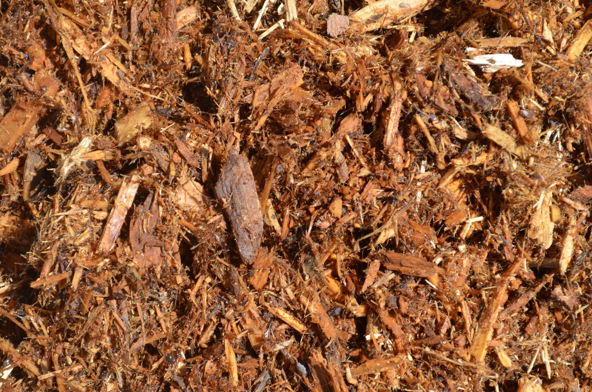 Landscaping Mulch | Westland, MI | Merlino’s Bushel Center