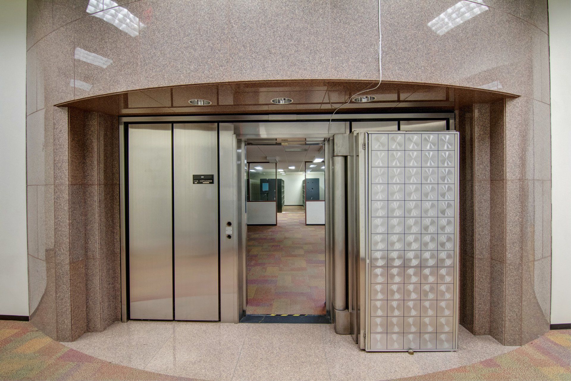 13401 North Freeway Office Space