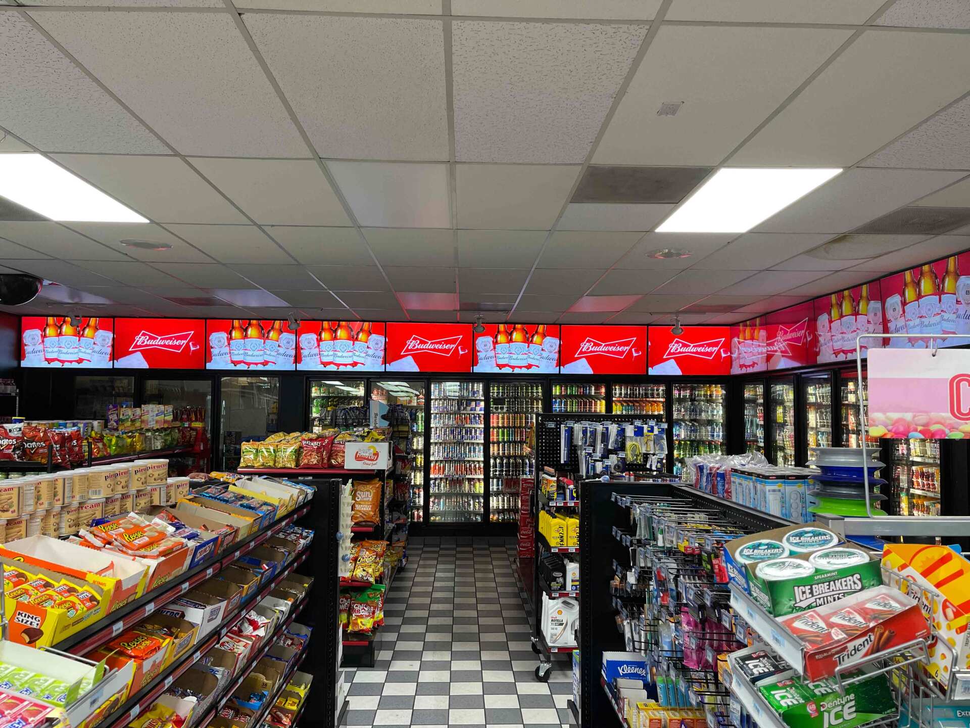 Convenience Store Digital Signage Solutions | Digital Signage Florida