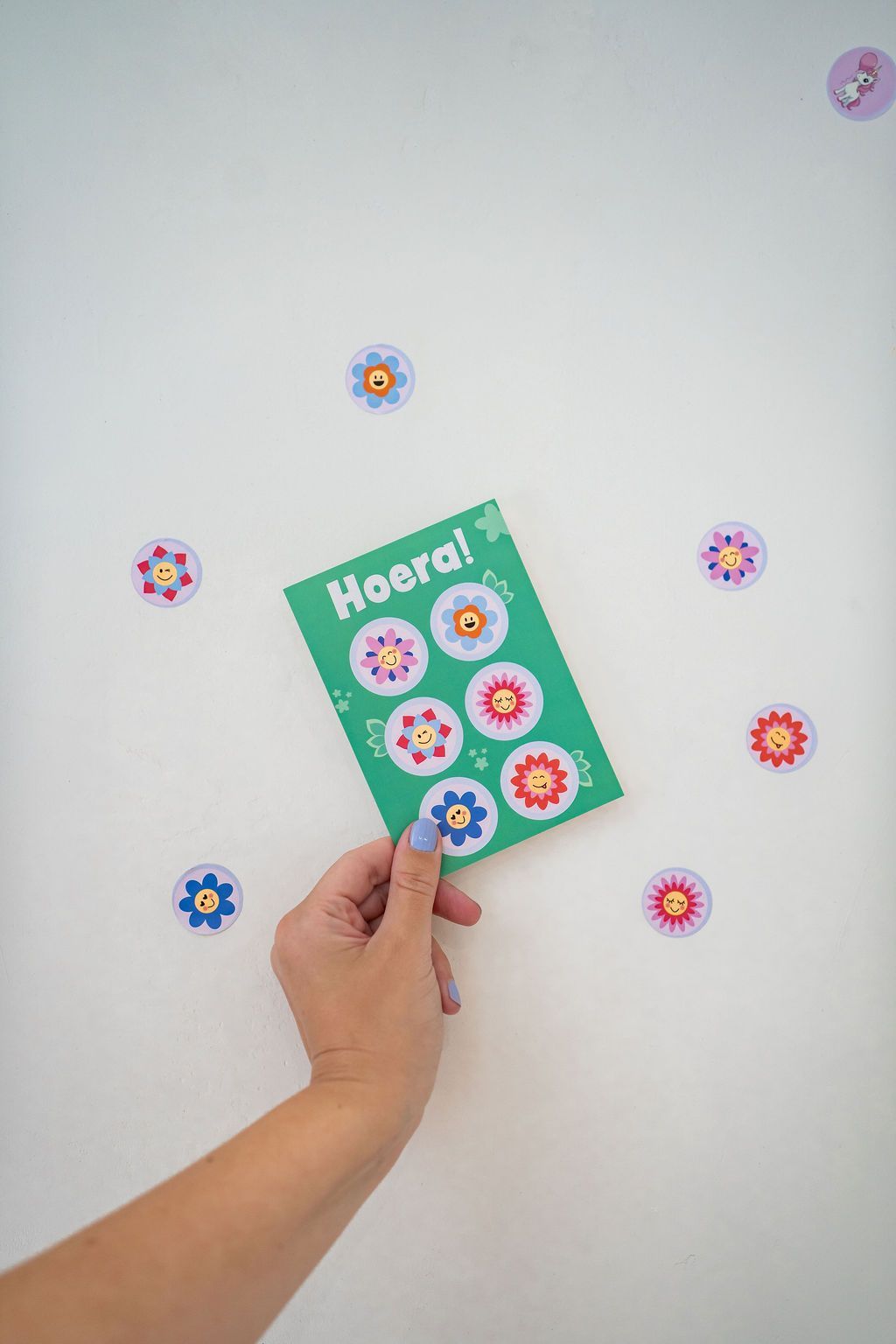 Leuke ansichtkaarten met stickers!