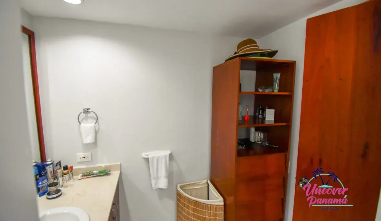 Three-bedroom townhouse just steps from the beach