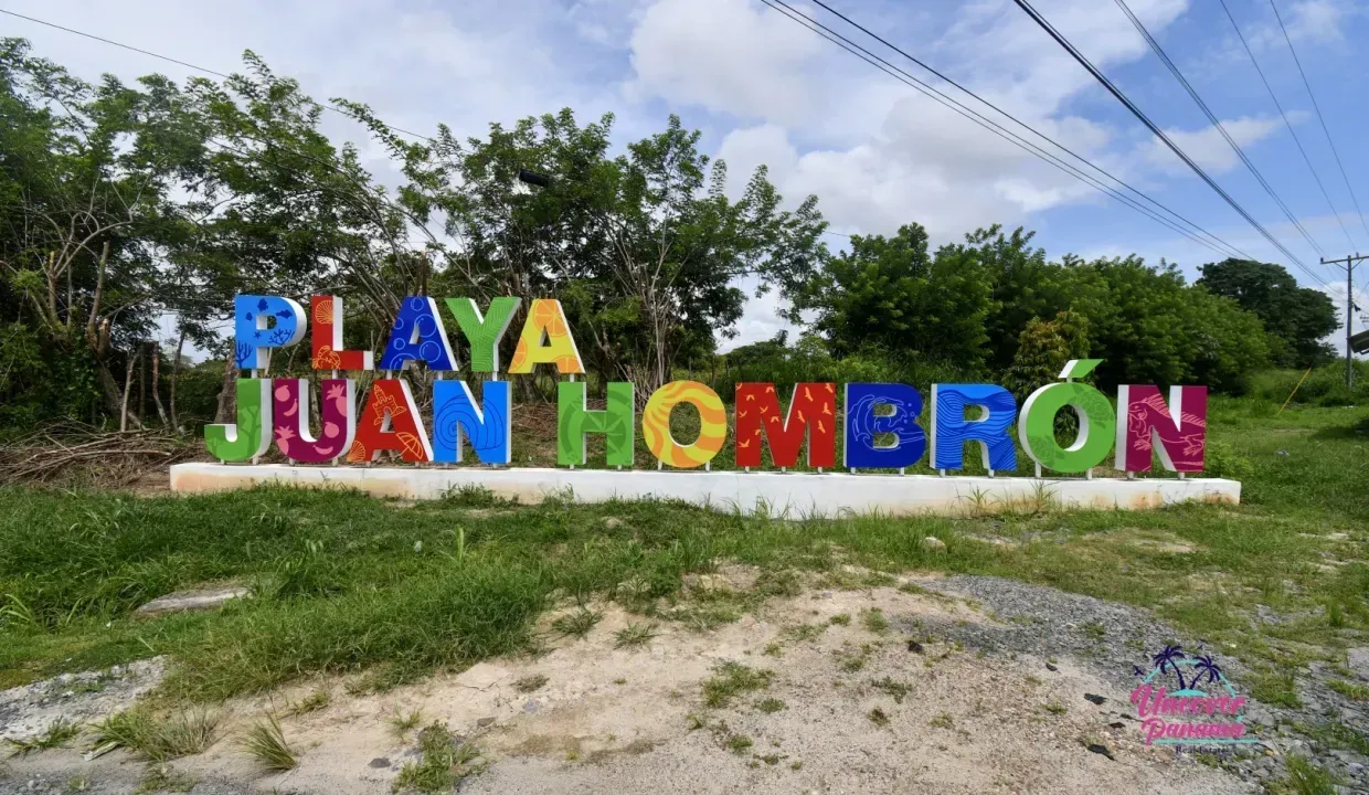 Rincón en segunda línea del mar en Juan Hombrón