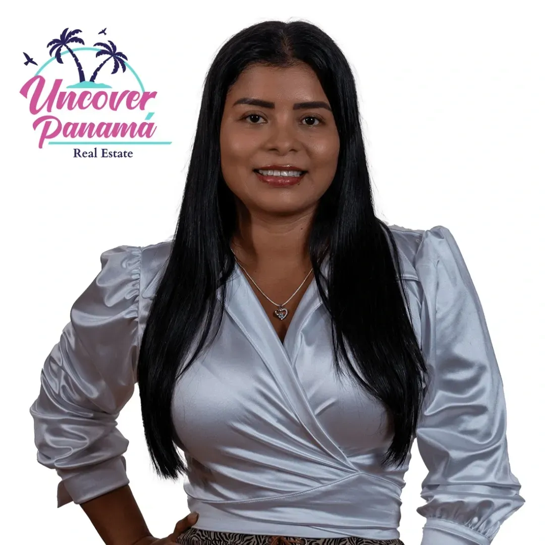 Iris Arcia, Panama Real Estate Agent & Investment Consultant
