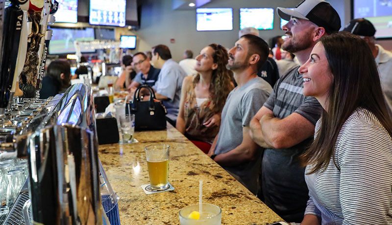 Hooligans Eastside Grill | Webster NY Food Drinks