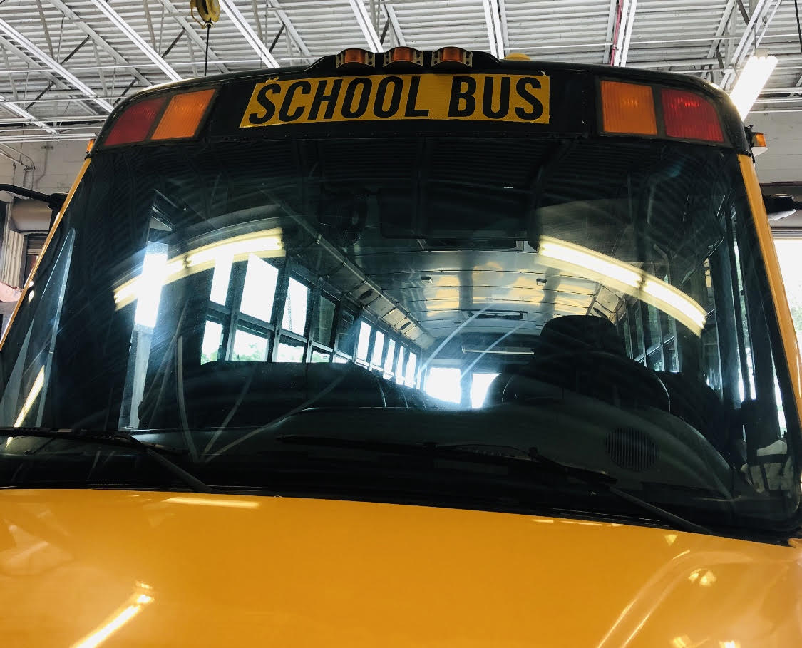 Commercial Fleet Glass Replacement Shop Near Me | Lloyd's of Shelton