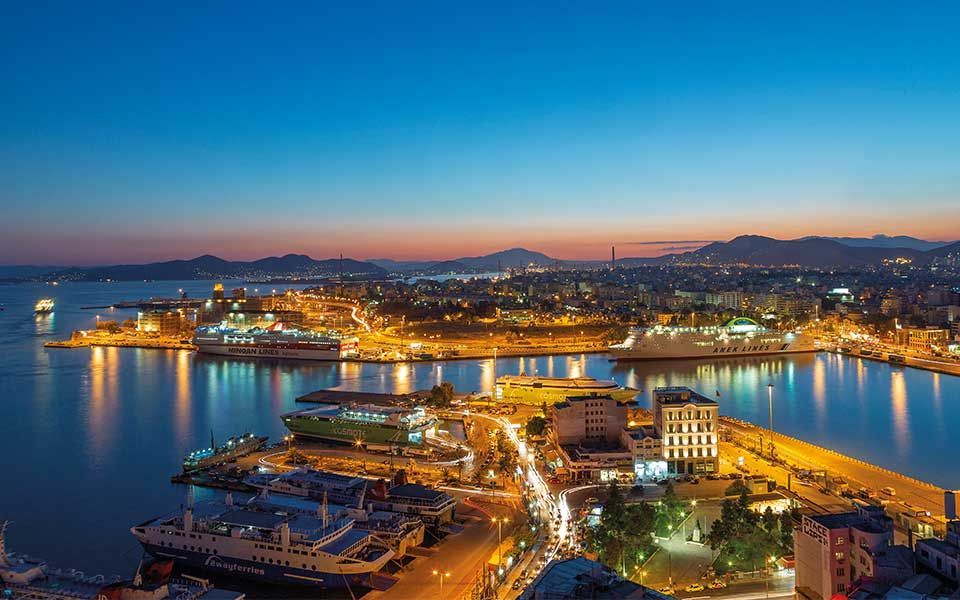 Piraeus Port to O&B Athens Boutique Hotel Private Transfer