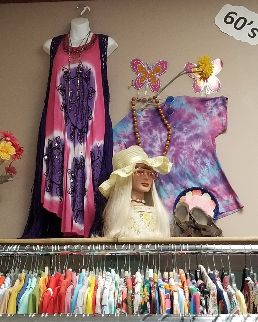 Einstein's Vintage Clothing | Costume & Formal Wear