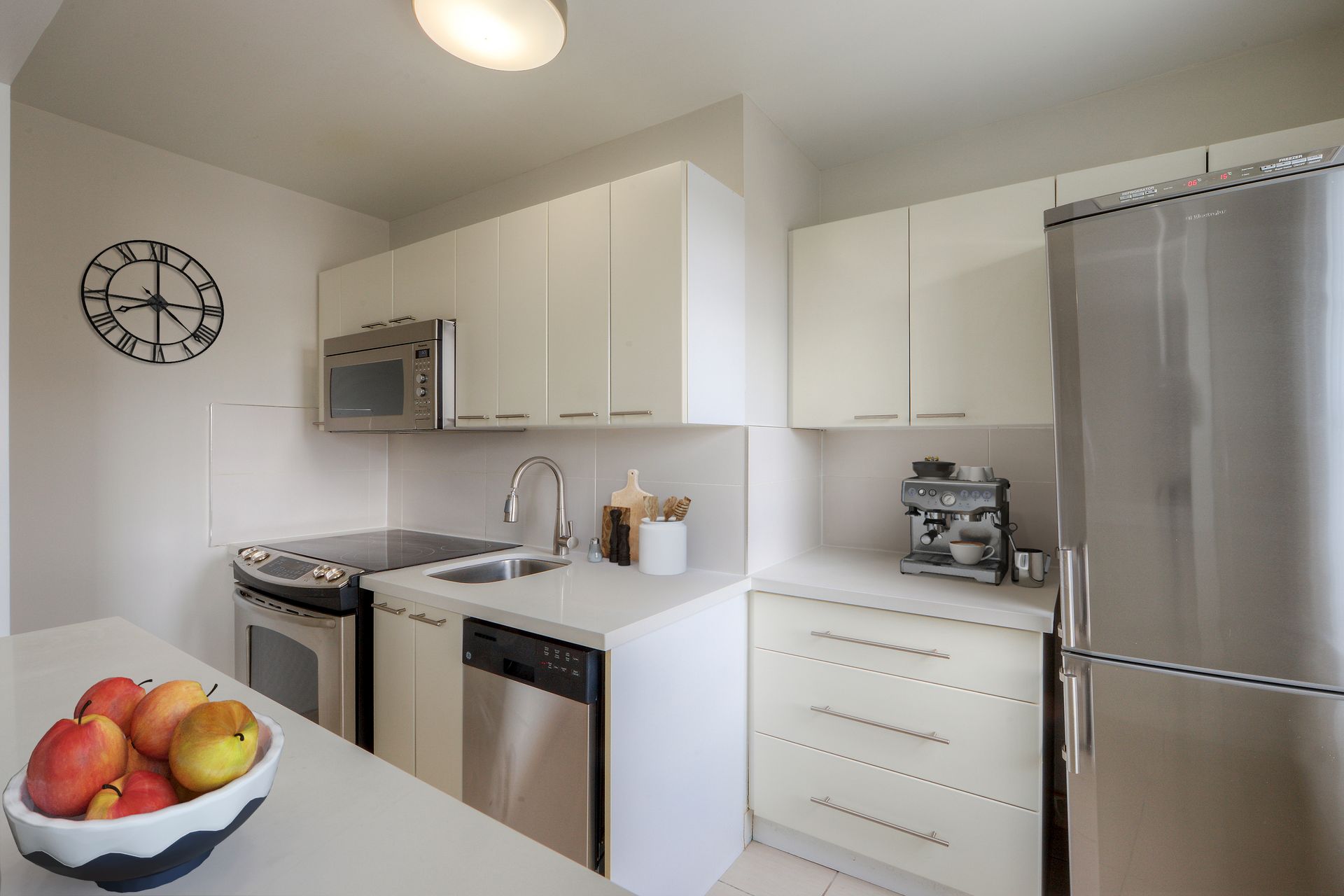 Gallery | View 778 Broadview Avenue Now