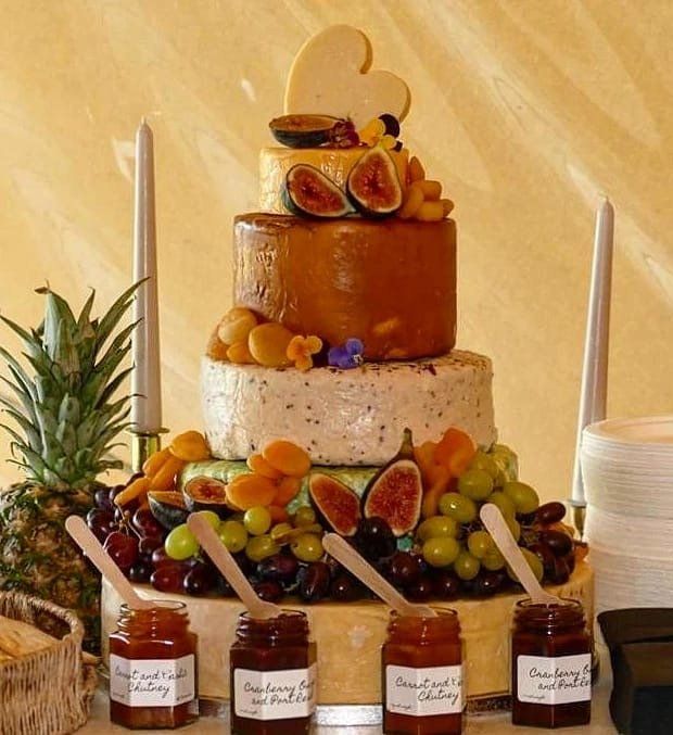 Cheese cart wedding | Beachweddingtips.com