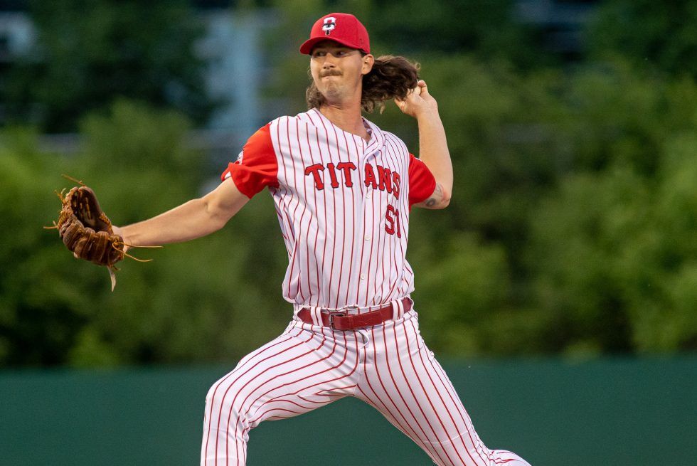 Titans bats erupt in convincing win over Miners