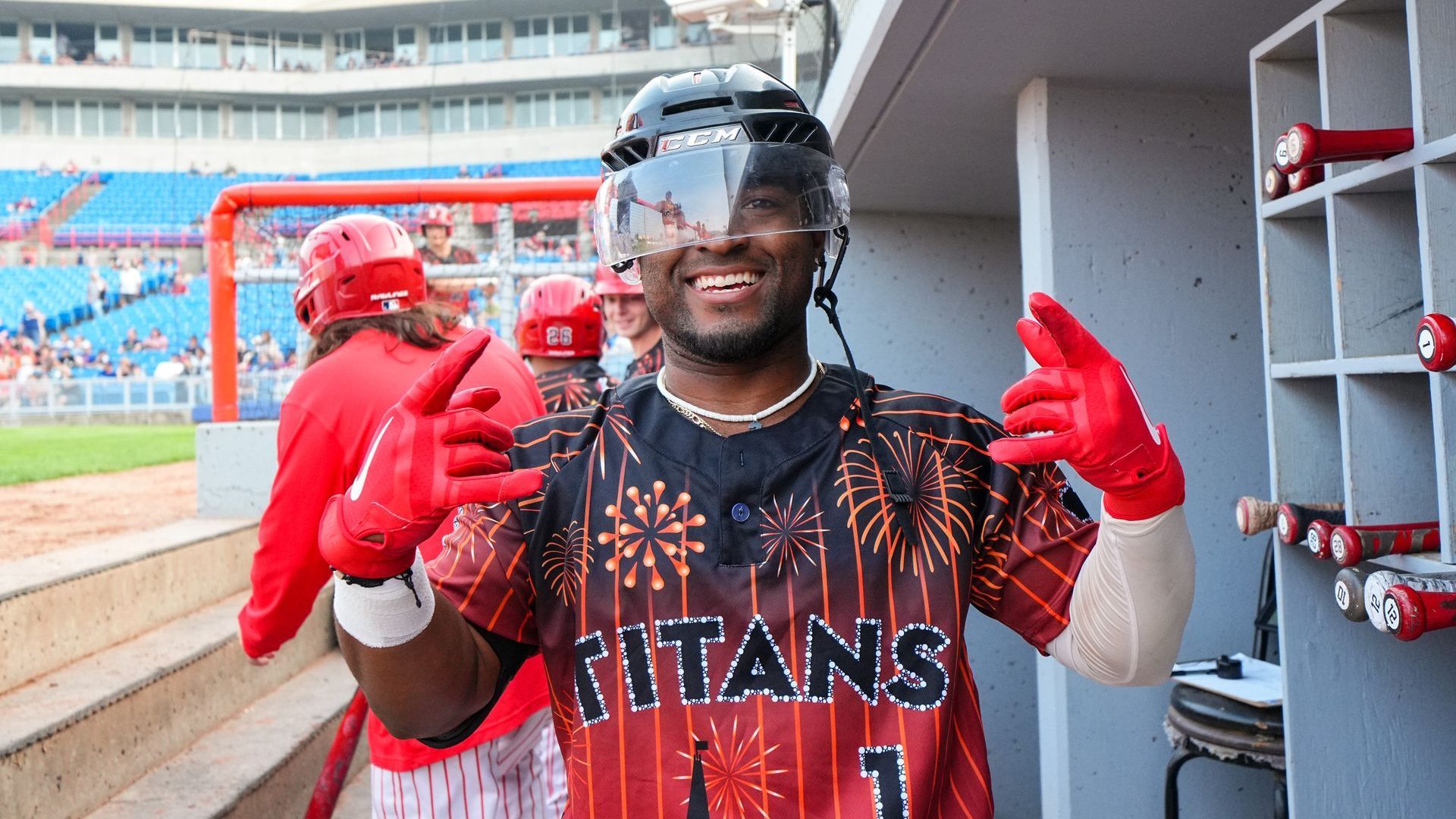 Titans Roll to Victory Over Capitales