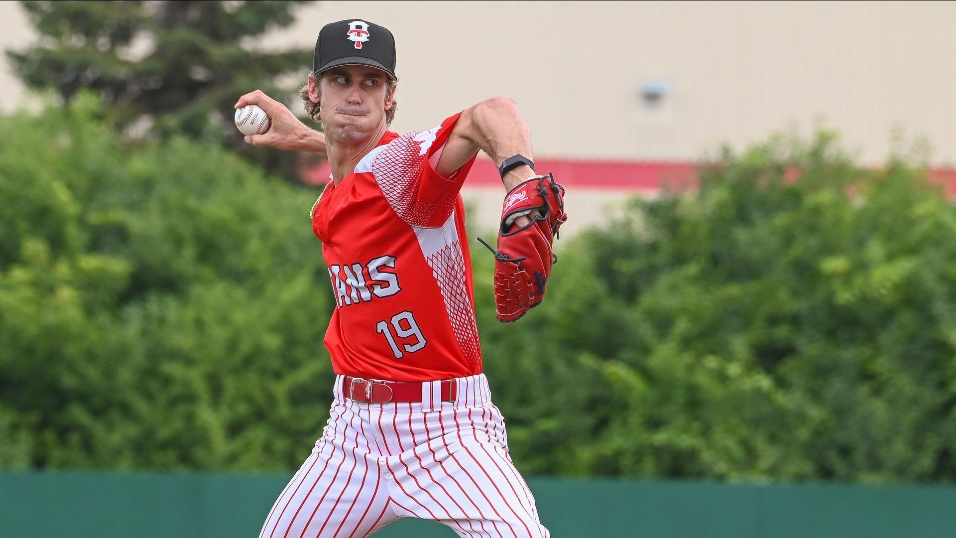 Westcott Tosses Complete Game in Titans Win