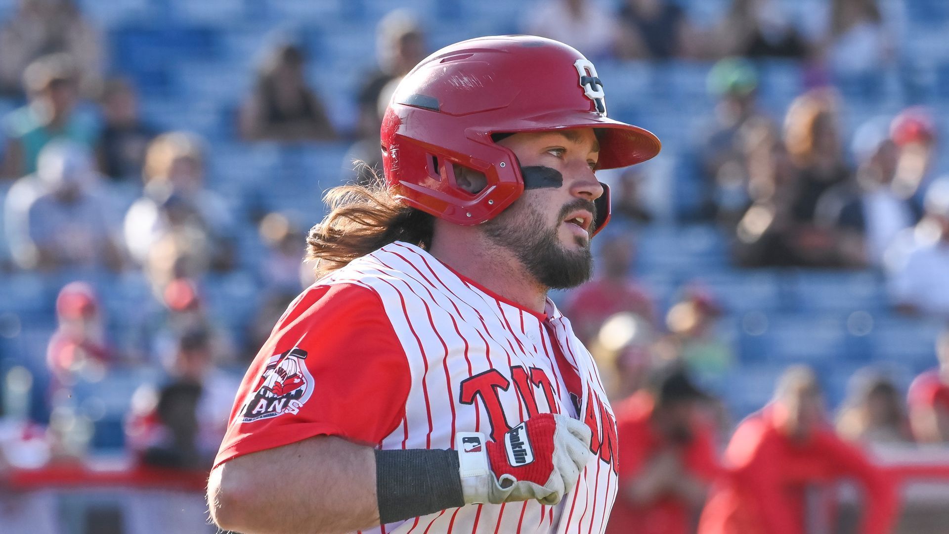 A.J. Wright Hoping to Help Push Titans Forward in Postseason Push