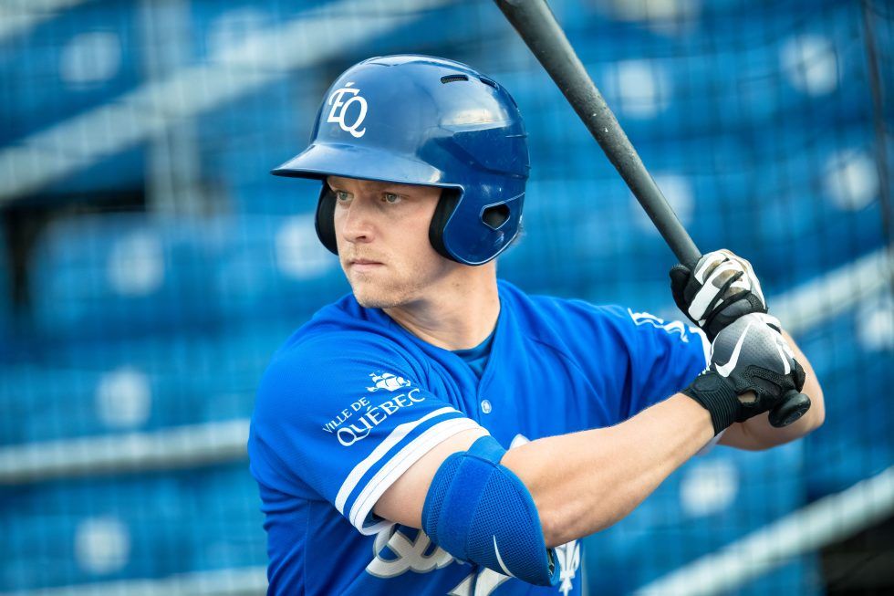 Elliott Curtis and Titans Finalize Deal