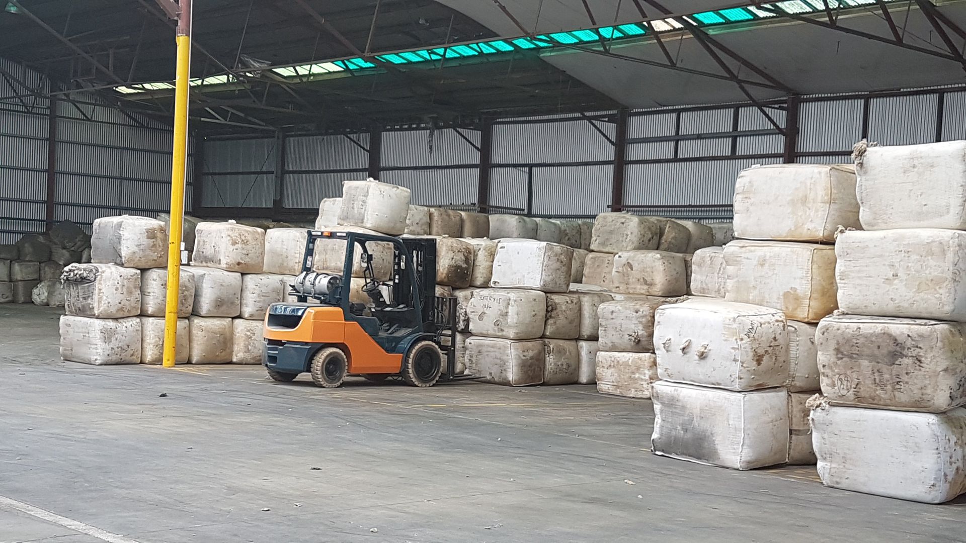 DYNON WOOLS | Wool Brokers & Exporters