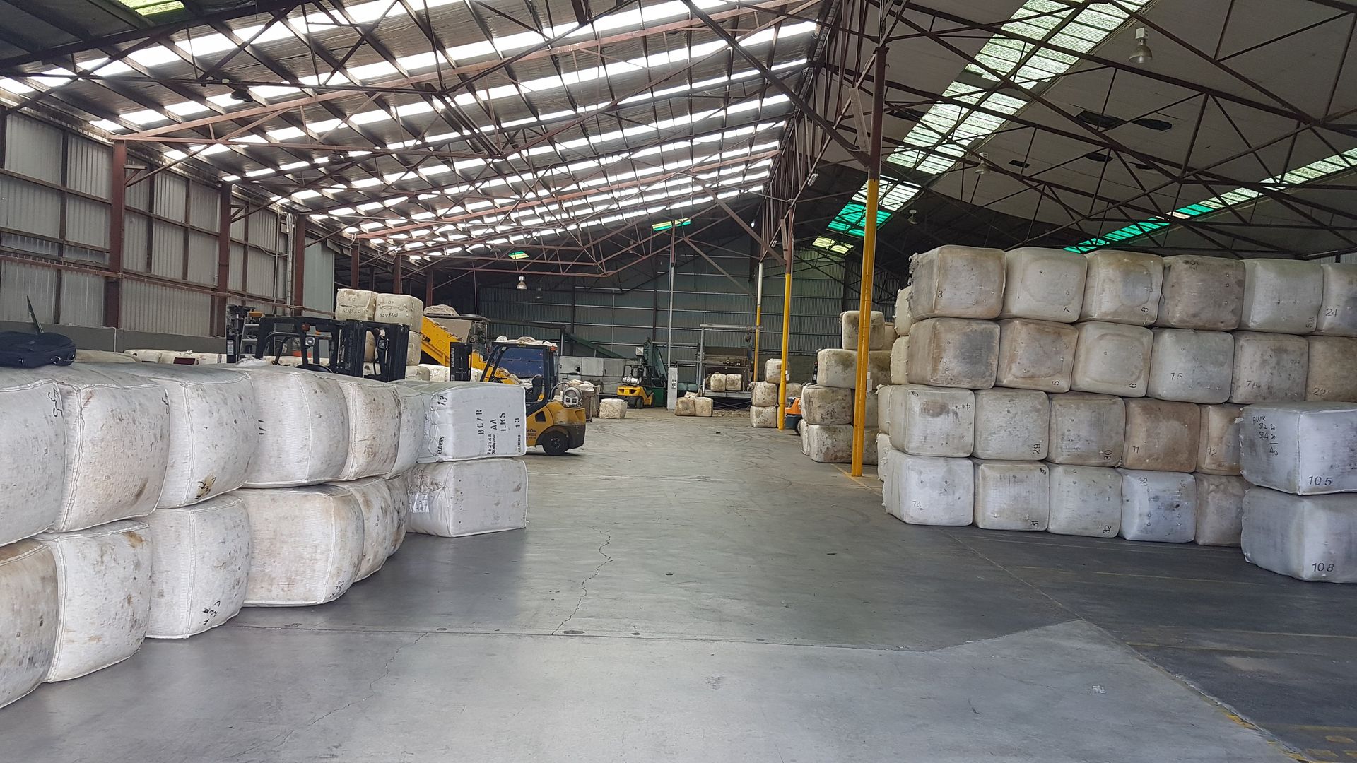 DYNON WOOLS | Wool Brokers & Exporters