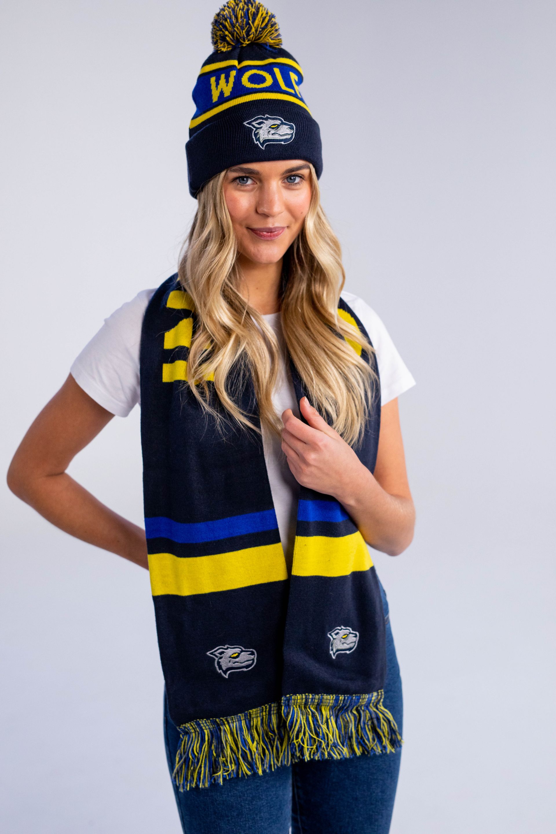 Custom Sportswear Australia | Leavers Wear & Teamwear | Indigo Wolf