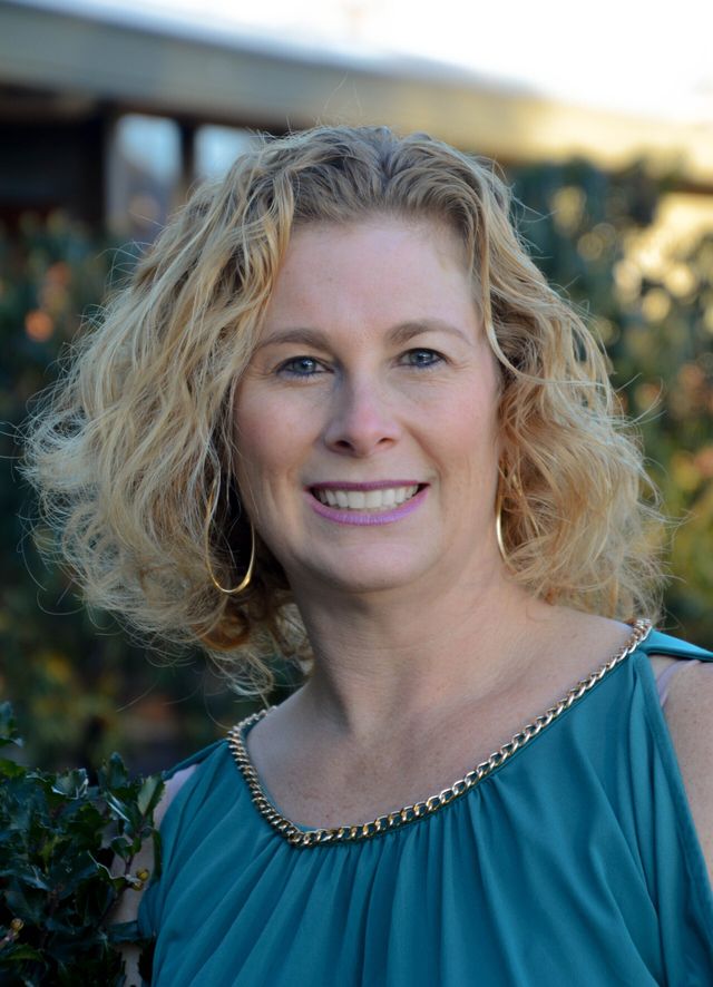 Sarah Manchester's Instagram, Twitter & Facebook on IDCrawl