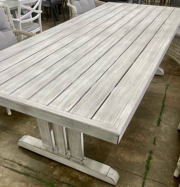 Outdoor Dining Tables | Somerton Park, SA | Outdoor Scene