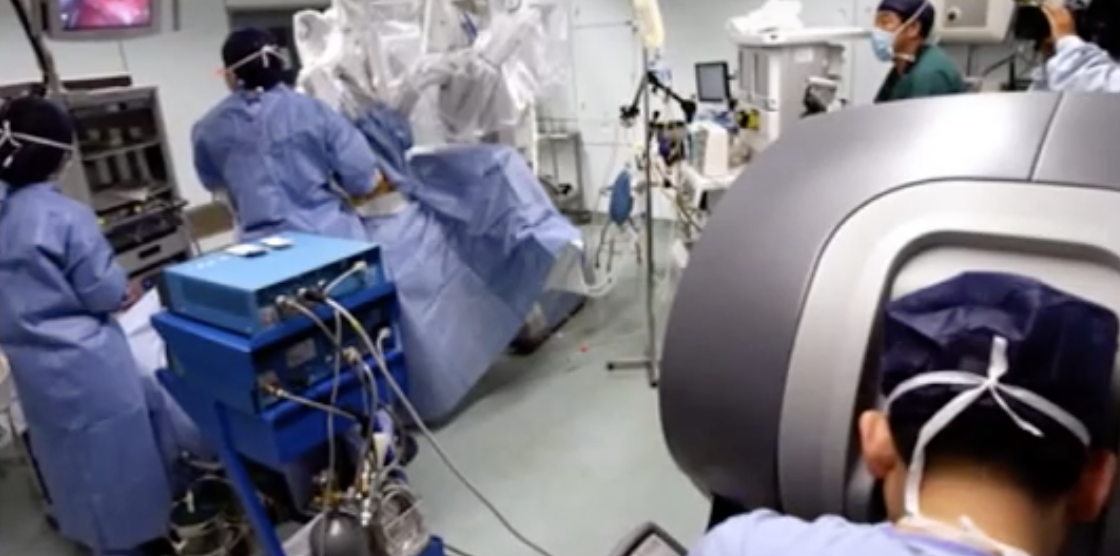 Robotics in Colorectal Surgery (中文) 三生有幸 – 机器人在结肠直肠癌手术 （下)