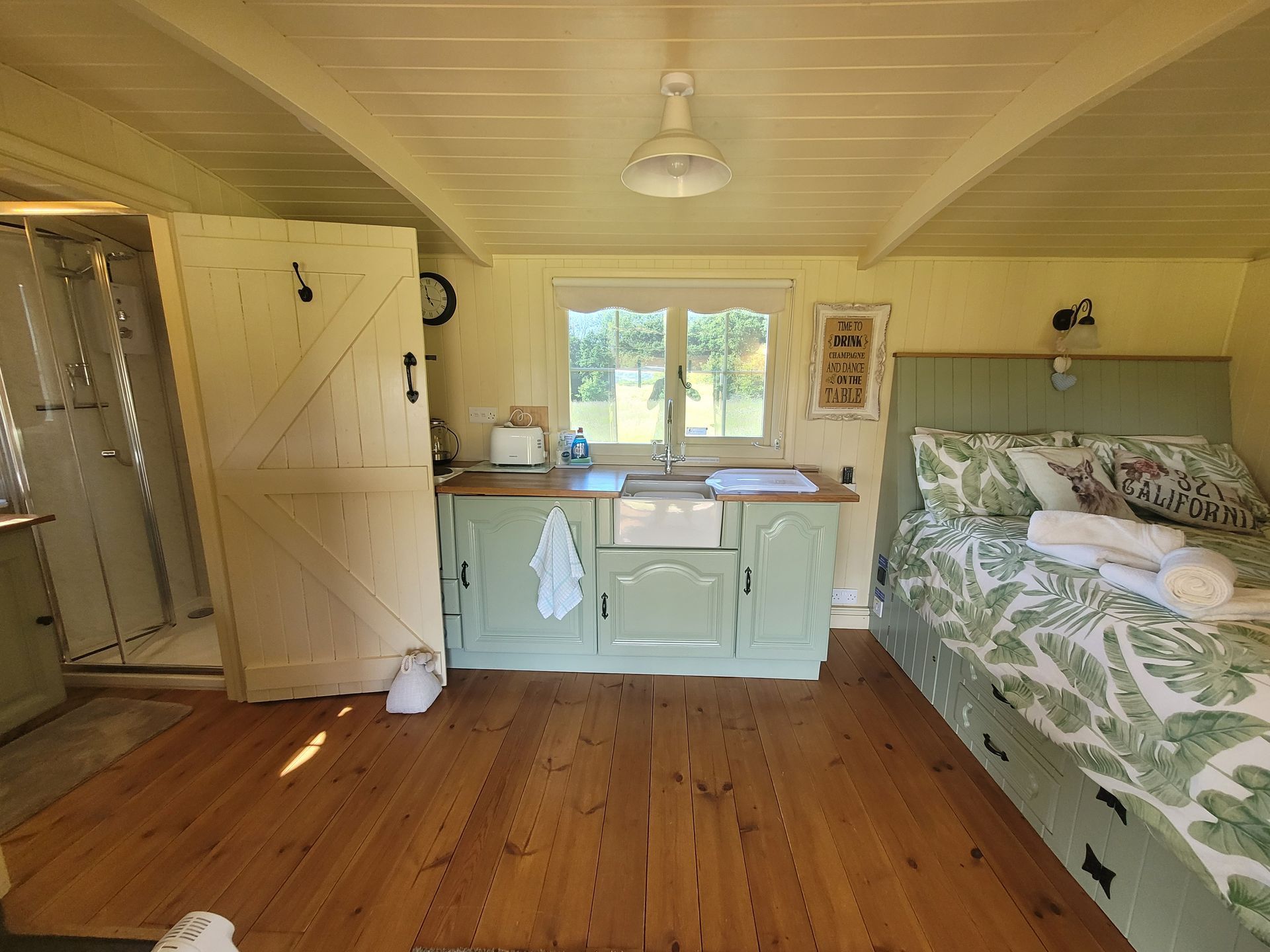 Gallery | Two Hoots Glamping Site