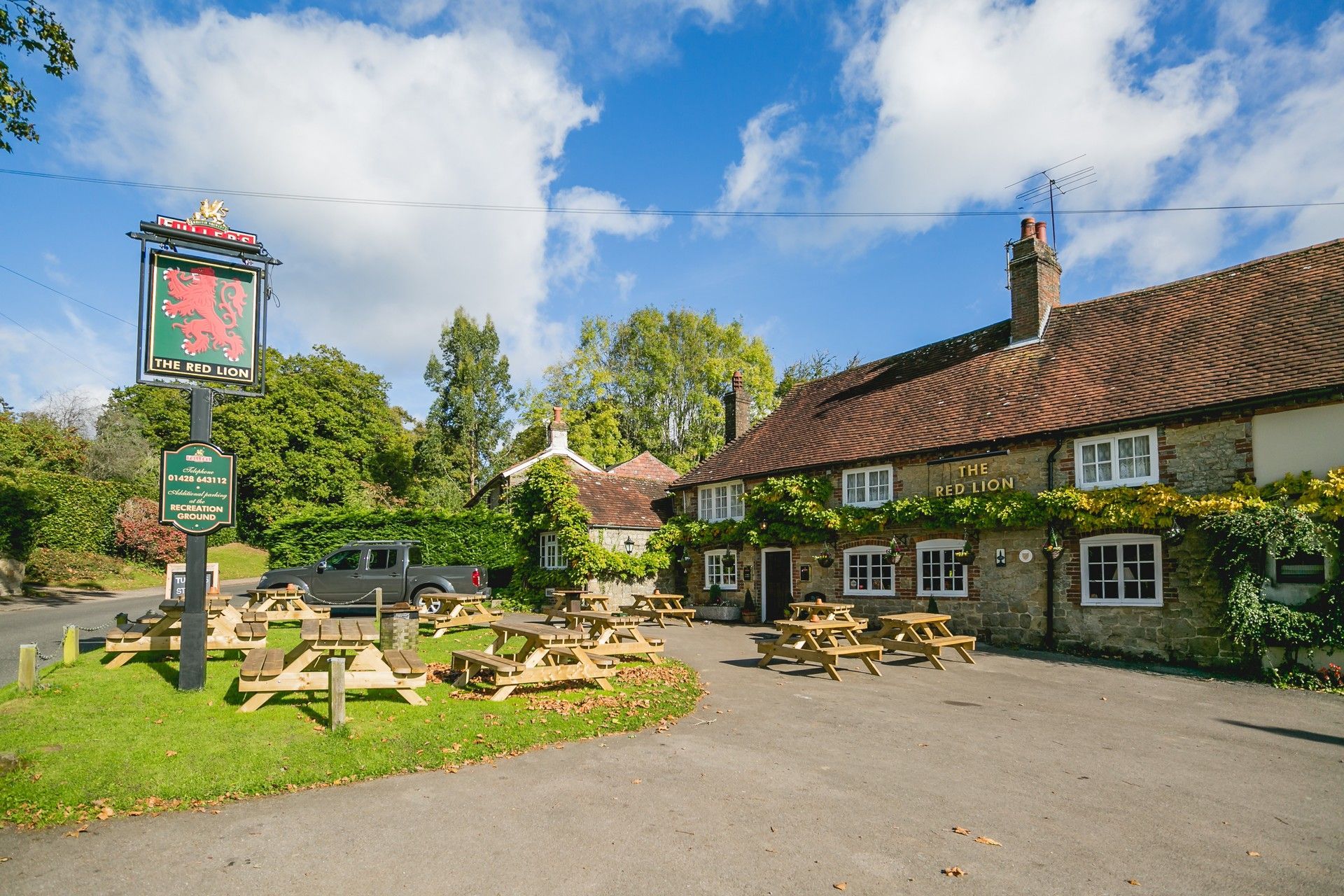 Pub & Restaurant | The Red Lion | Fernhurst