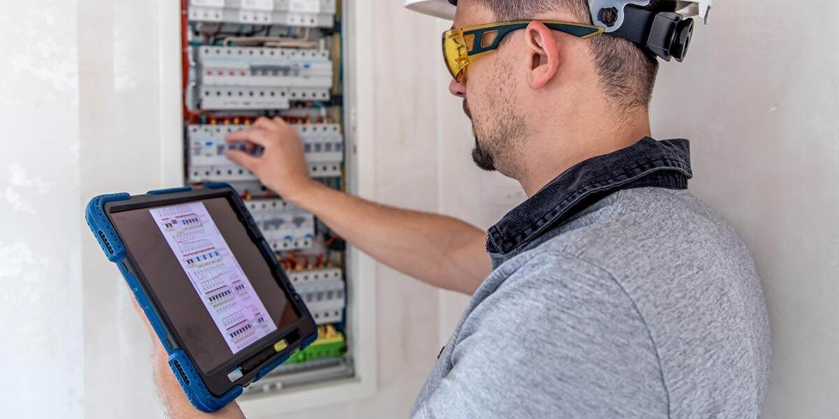 How to Read an Electrical Panel - A Guide for Homeowners