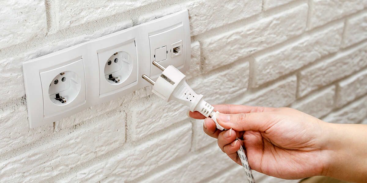 9 Signs of Electrical Problems in Home You Need to Know