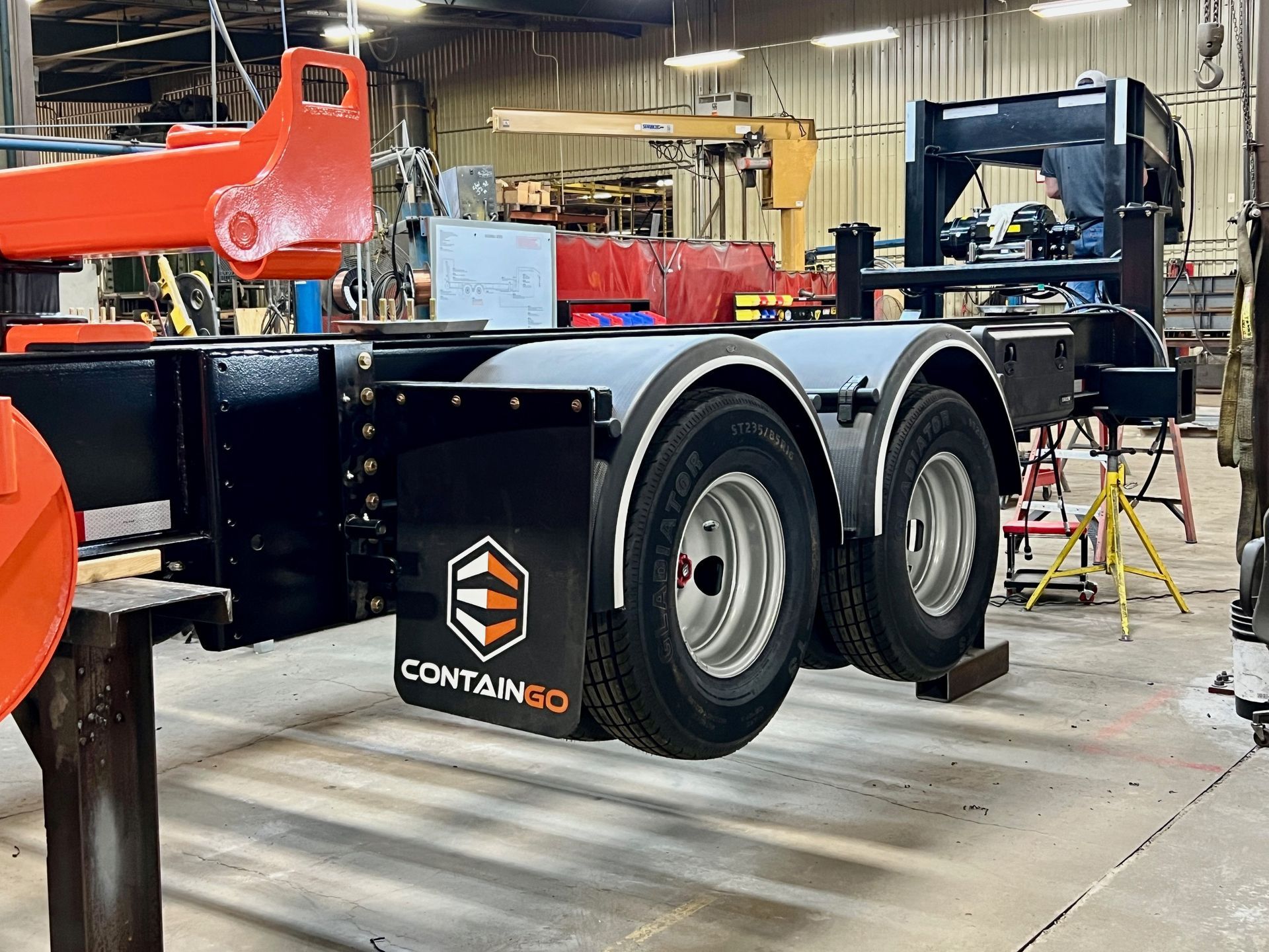 Side-Shift, Self-Lifting Container Trailer | ContainGo