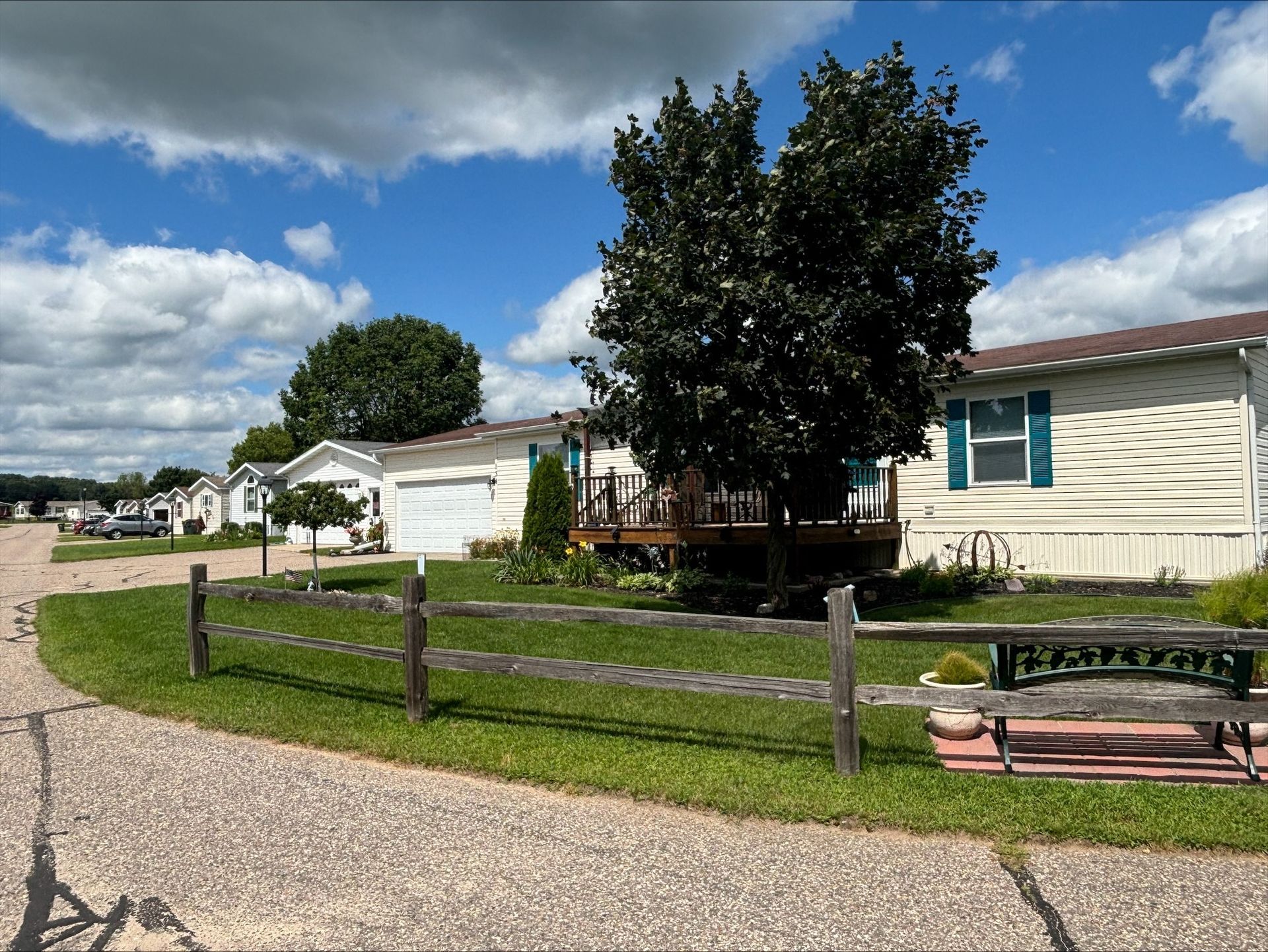 Home | Courtyard MHC in Reedsburg, Wisconsin