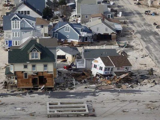 Del Val Pools Innovates Coastal Pool Construction