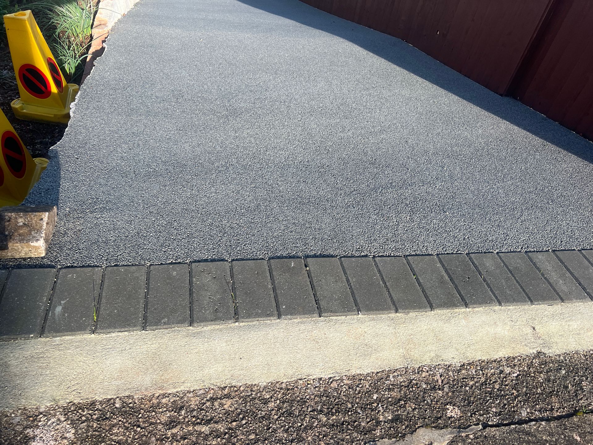 Enhance Your Resin Driveway With a Border