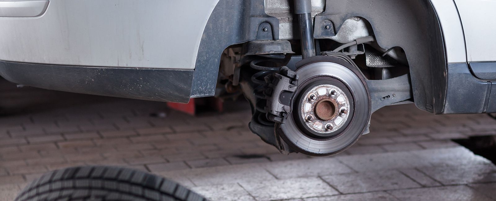 5 Indications of Brake Trouble that You Shouldn’t Ignore
