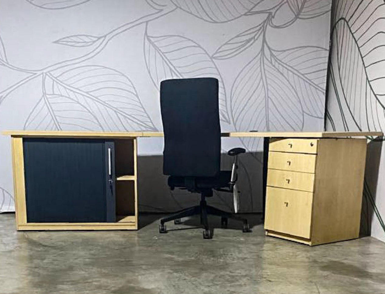 Managerial desk | FNB